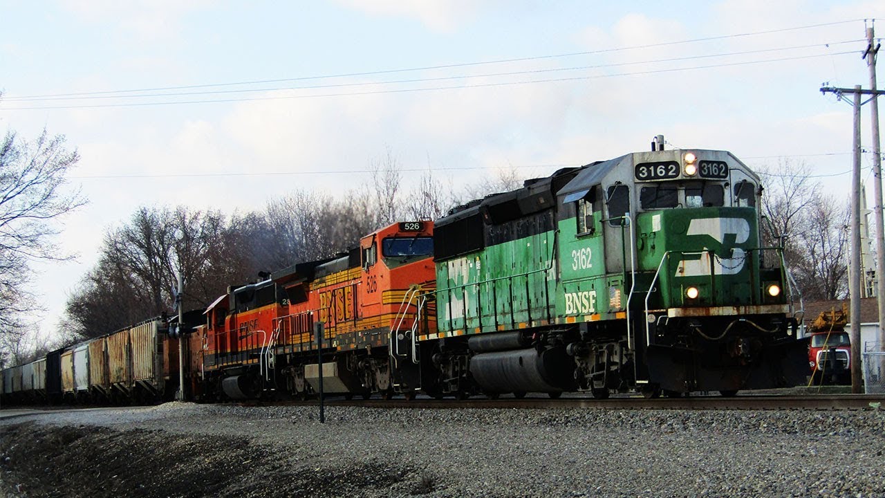 3/12/18 - Rare Original Painted Burlington Northern GP50 leads BNSF Local - YouTube