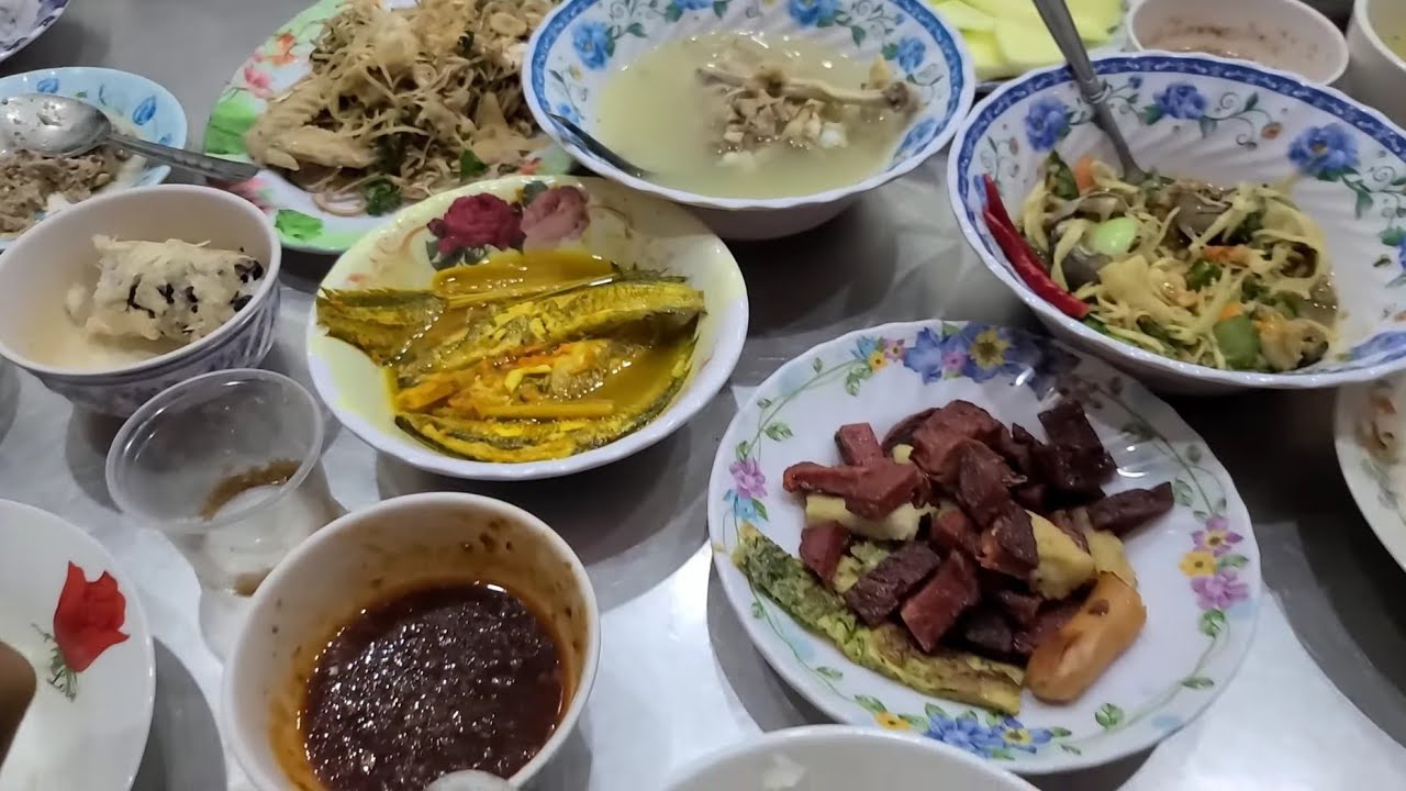 CAMBODIA TRIP 2022 Delicious Homemade Khmer Food Countryside Family ...