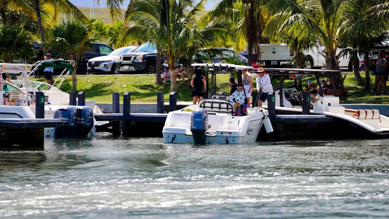 We got Experience ! Boat Ramp Chit Show Fails ! (Miami,Florida) - YouTube