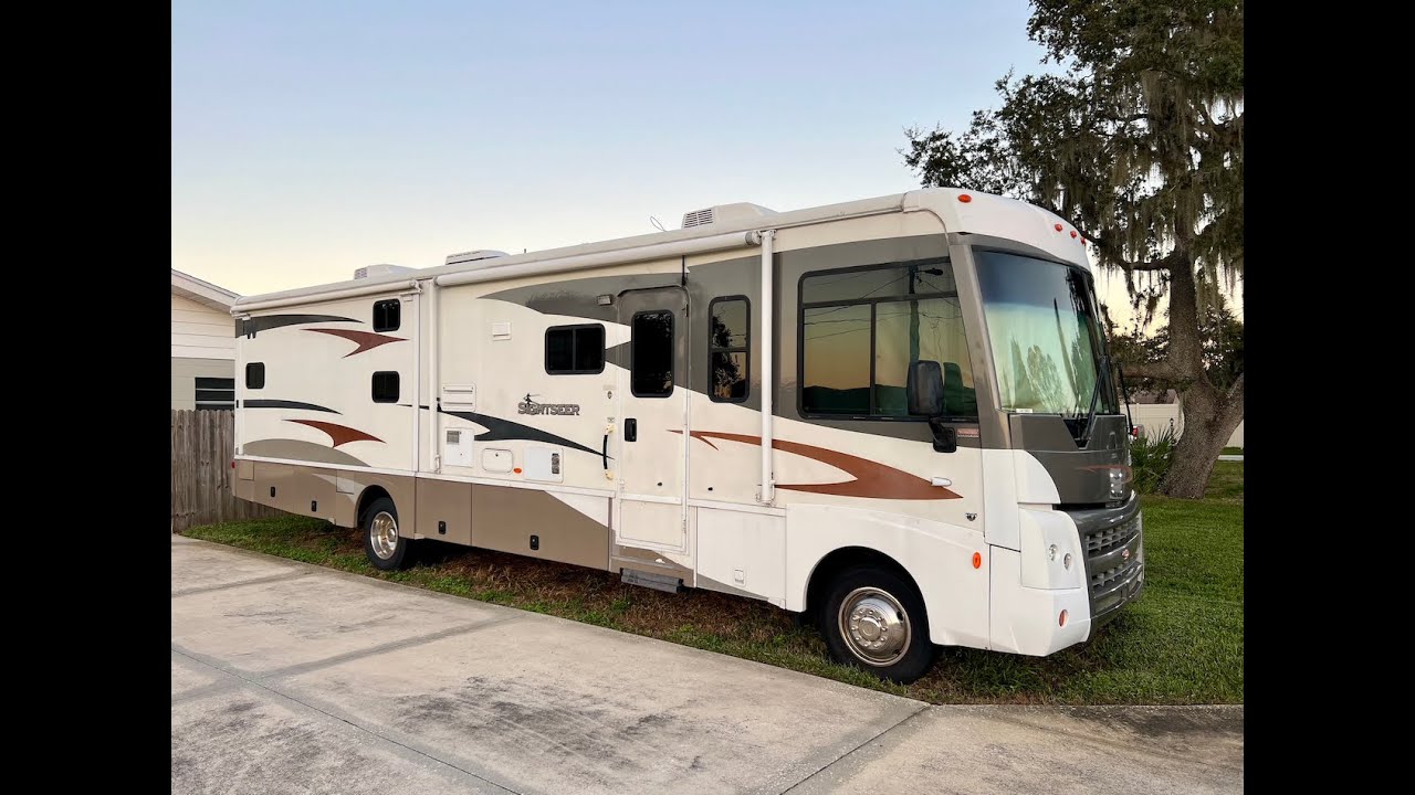 2008 Winnebago Sightseer 35J - YouTube