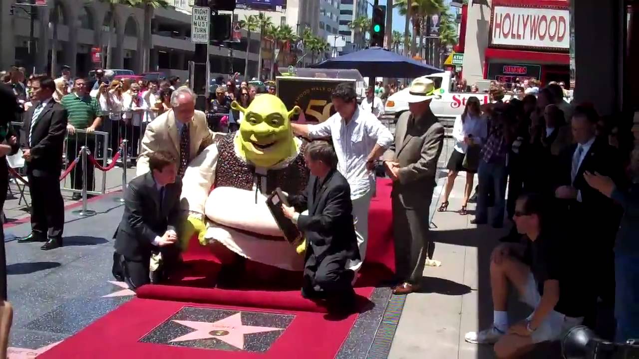 Shrek Unveils Star on Hollywood Walk of Fame with Mike Myers - YouTube