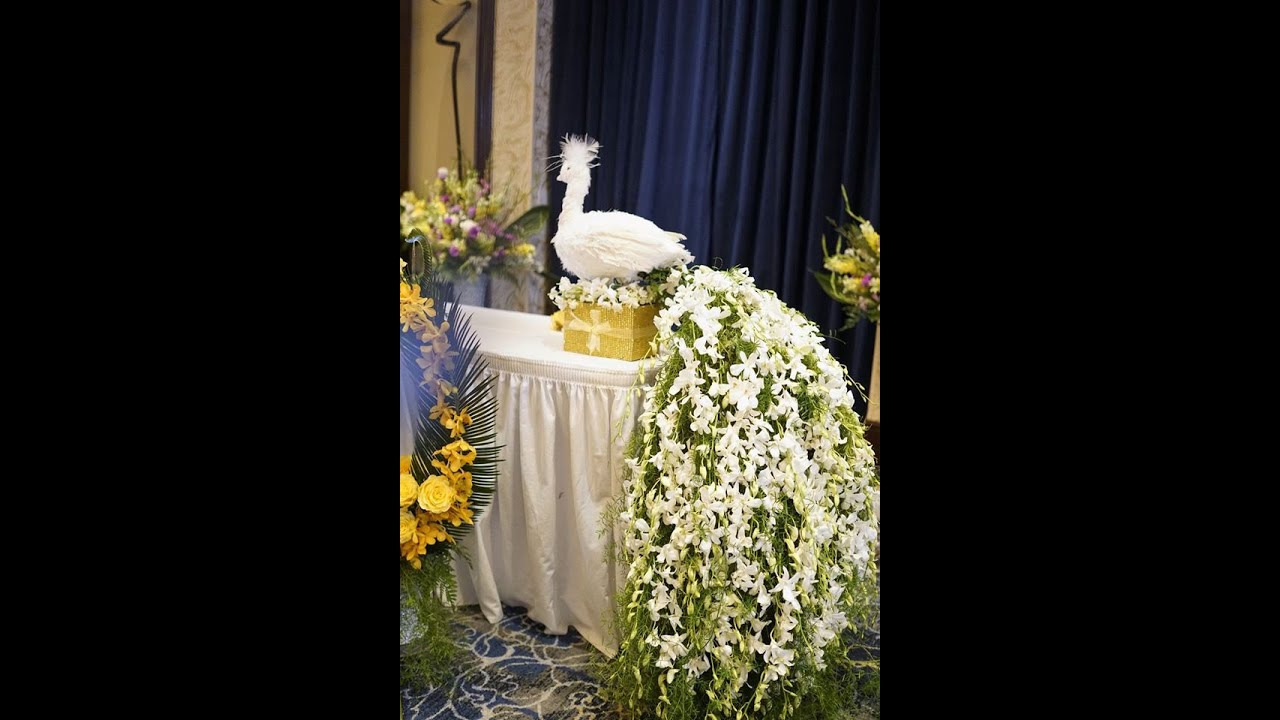 Peacock by polystyrene / styrofoam for wedding decorating easy and ...