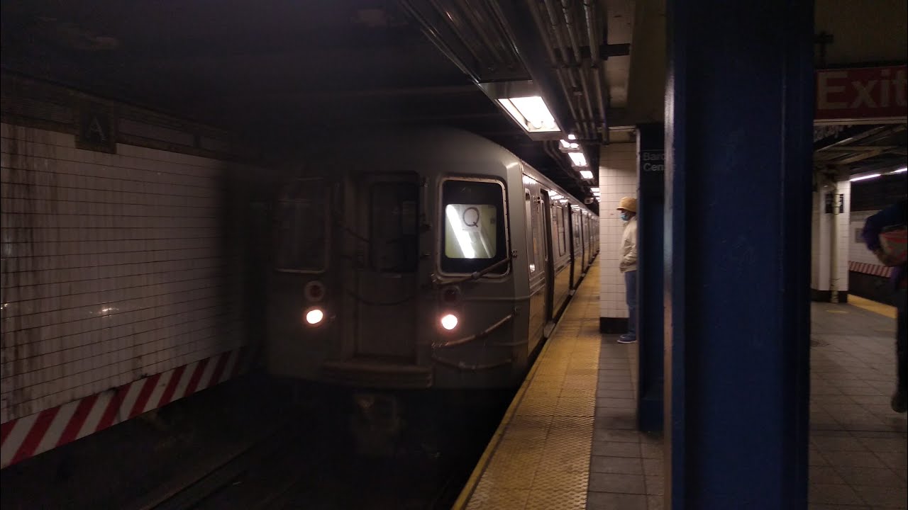 NYC Subway: R68 with a "Paper Q" Temporary Rollsign Replacement - YouTube