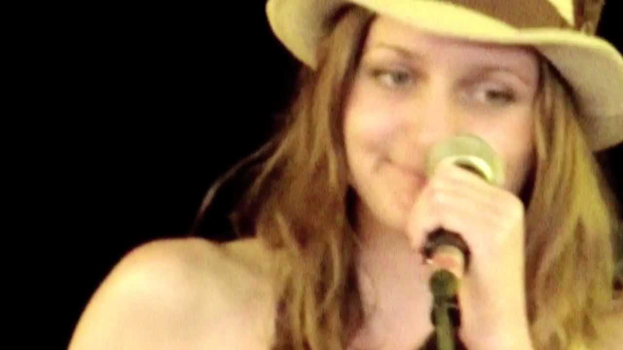 Fall into Place - Alice Watts at Larmer Tree Festival - YouTube