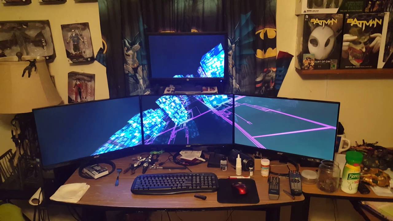 Hack the Gibson Screensaver from Hackers on 4 monitors. - YouTube