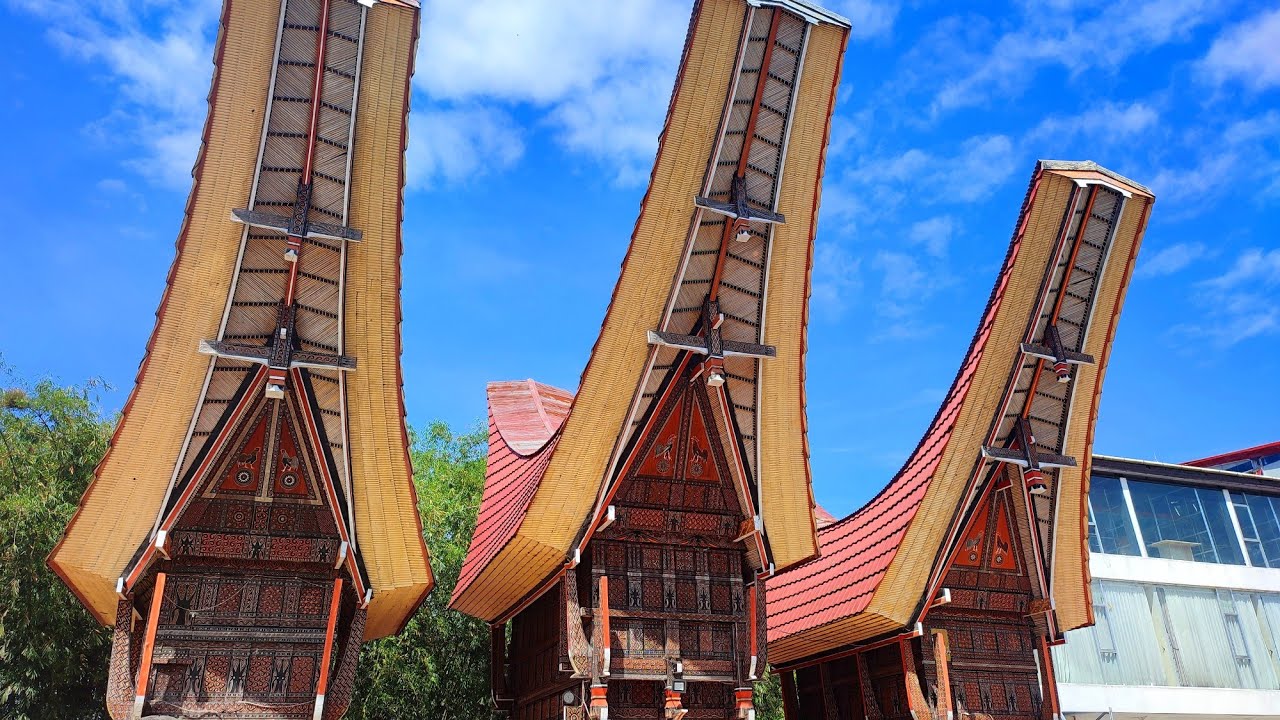WISATA TONGKONAN LEMPE LOLAI NEGERI DIATAS AWAN TORAJA UTARA - YouTube