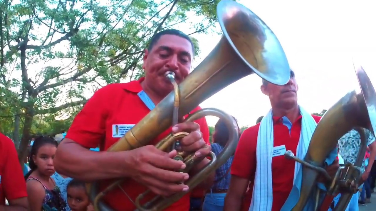 Imágenes (Porro) Banda 8 de Septiembre de Sincé - YouTube