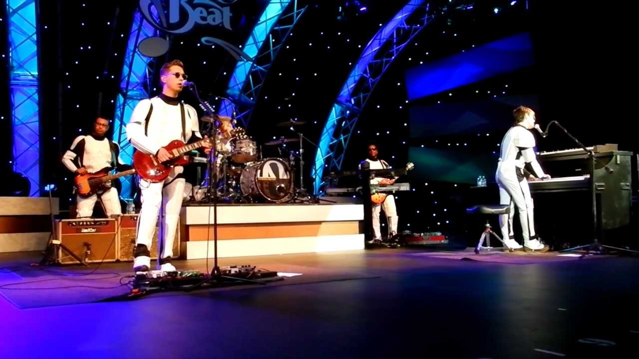 Hanson- This Time Around at Epcot 10/31/11 - YouTube