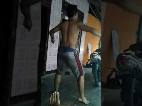 goyang bugil😂😂