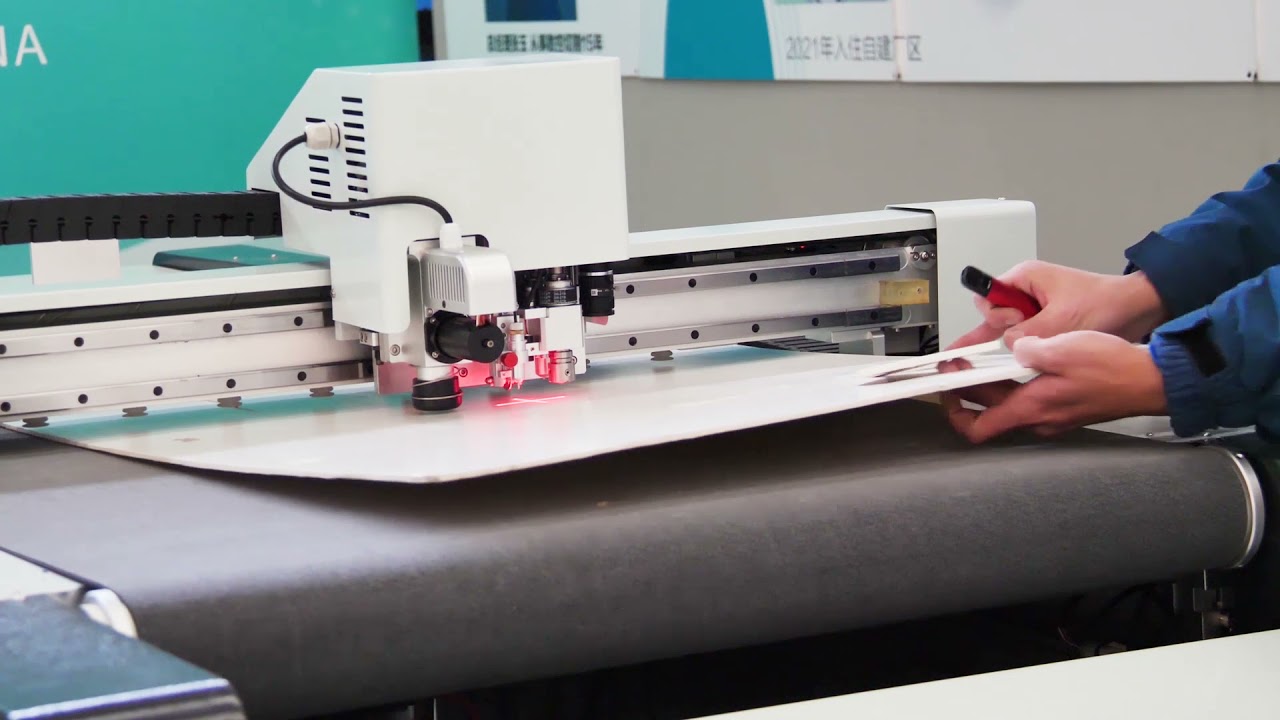 Mini KT board cutting machine - YouTube