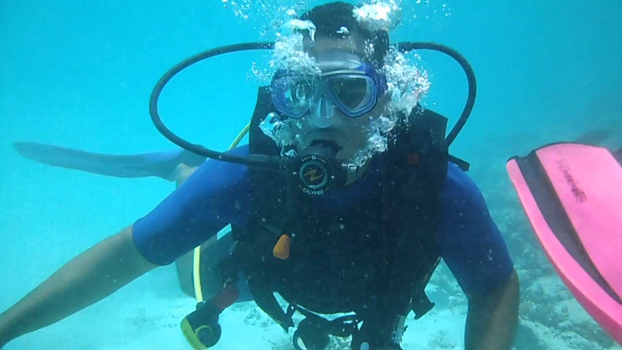 My First Scuba Dive - YouTube