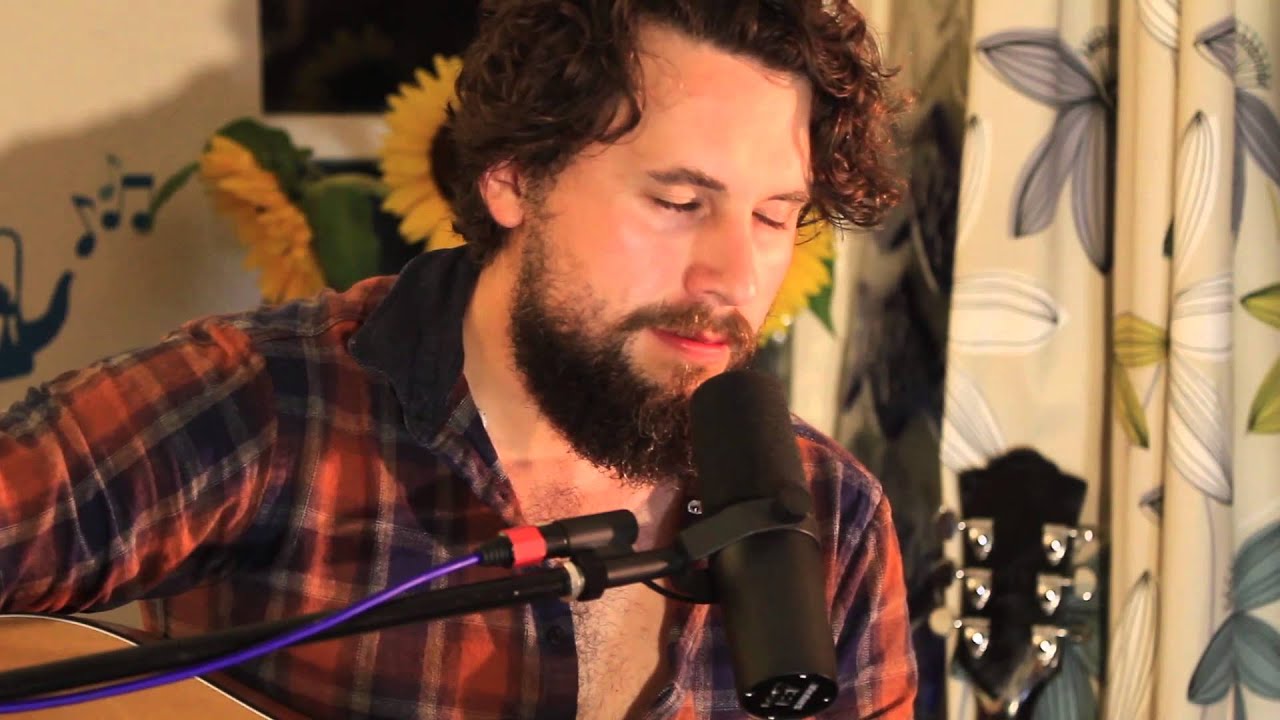 Pete Roe - After Hours With Johnny Guitar (Indie Kitchen Session) - YouTube