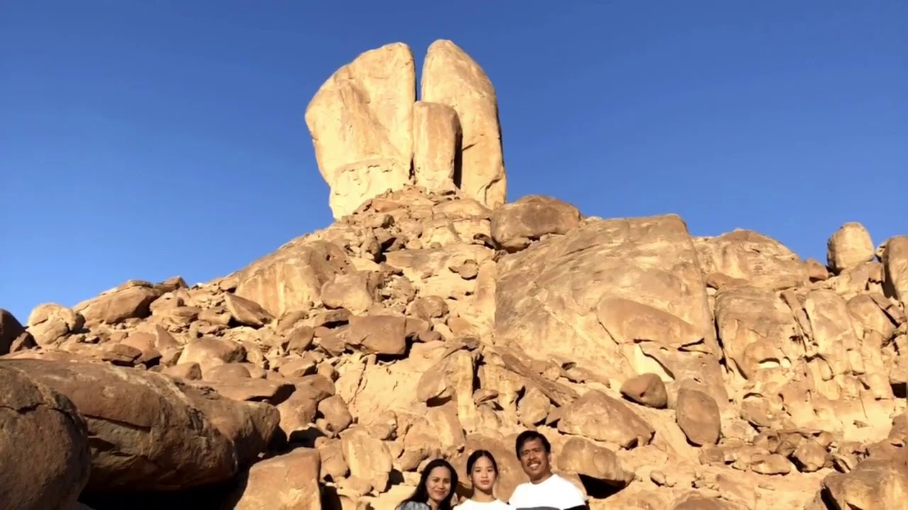 Split Rock of Moses (Tabuk Region) Saudi Arabia - YouTube