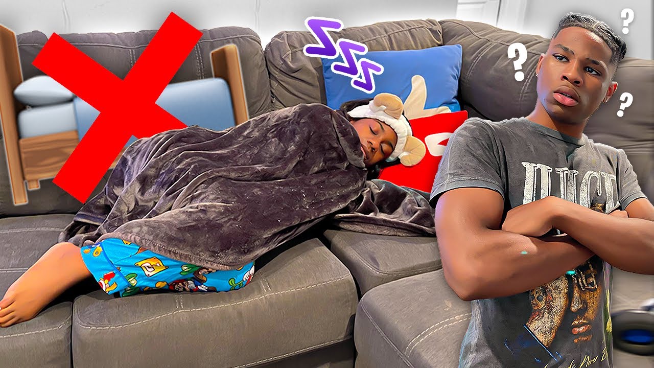 SLEEPING On The COUCH To See How My Boyfriend Reacts!! *CUTE REACTION ...