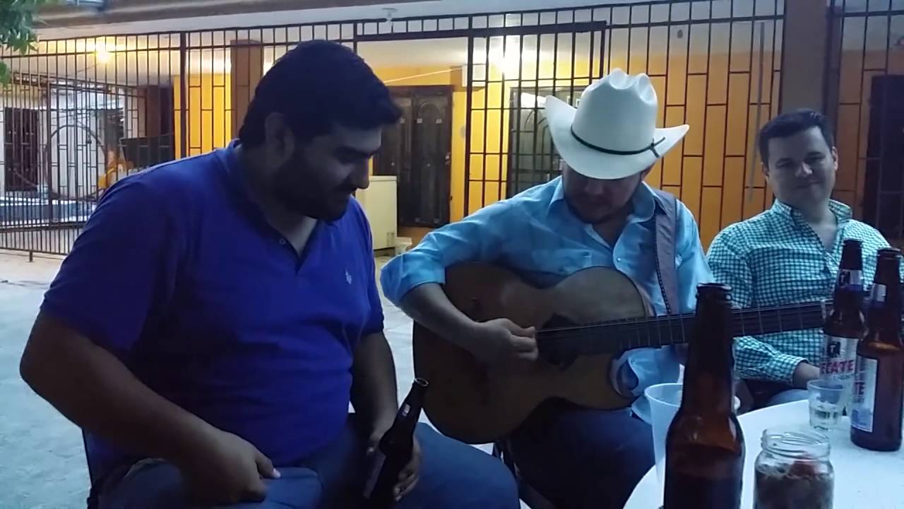 Que no se apague la lumbre Lalo Mora Jr y Luis Garza Jr - YouTube