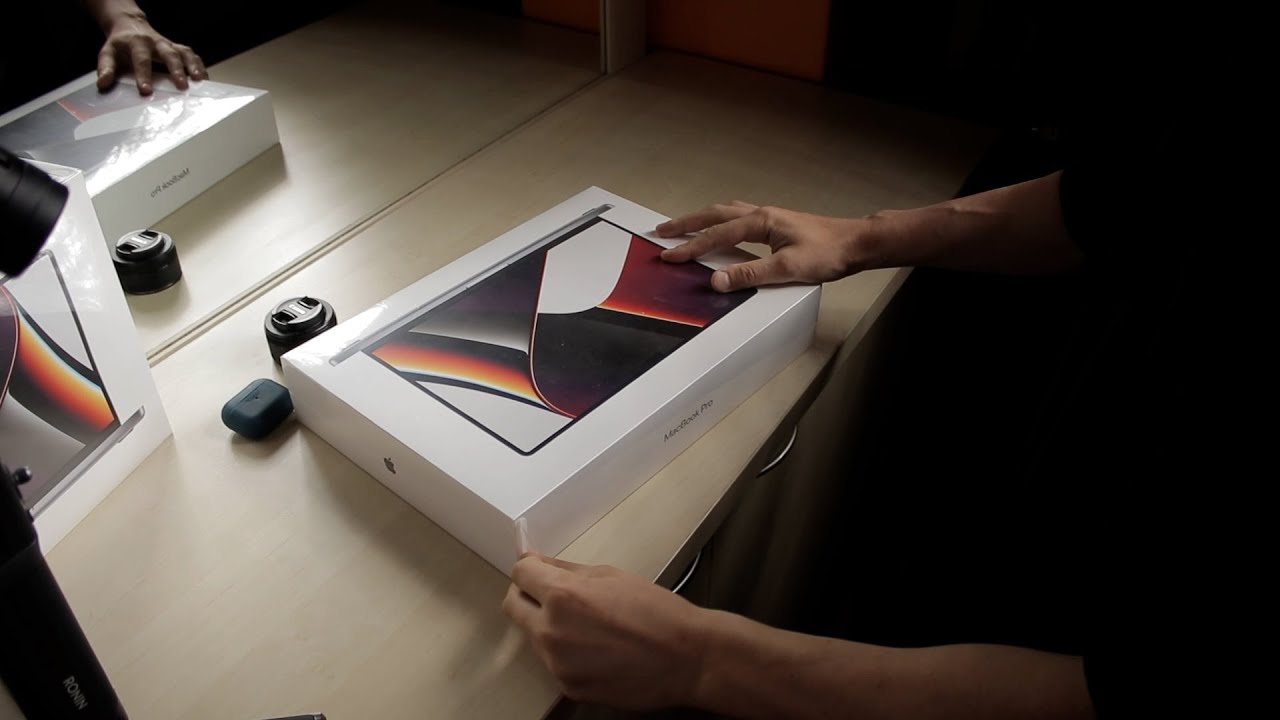 16-inch MacBook Pro 24-Core Unboxing and First Impressions - YouTube