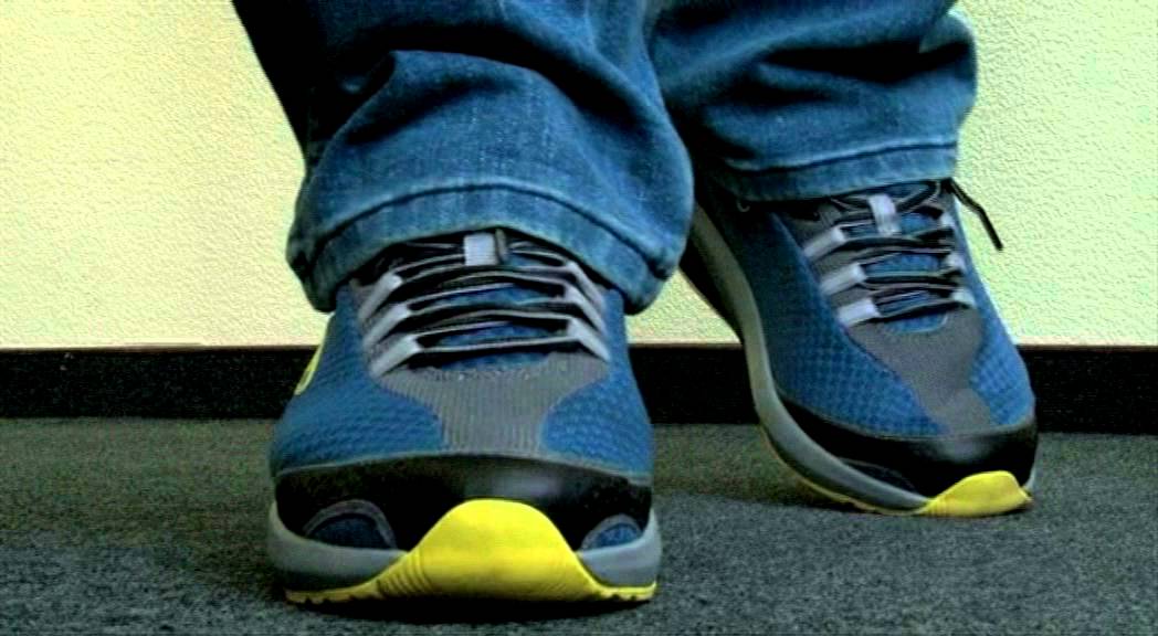 mbtshoes MBT Mahuta - YouTube