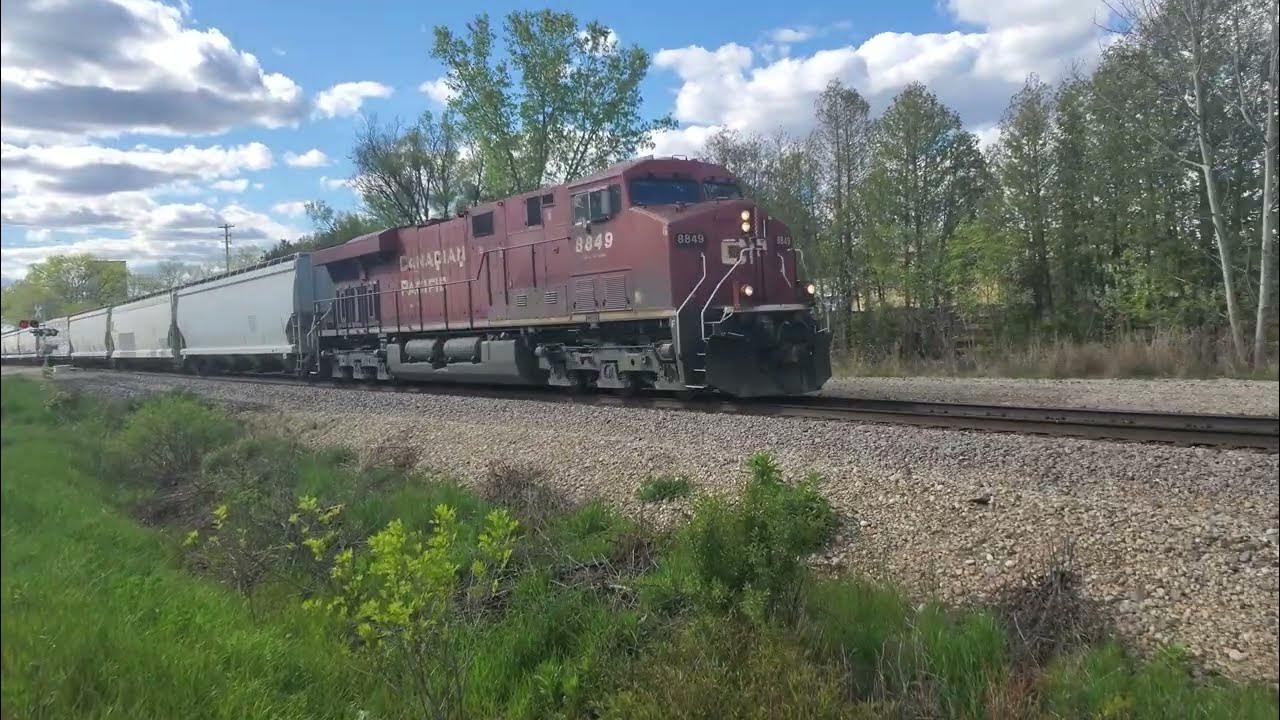 05/11 /2021 CP 8849 @TrainswithAndy - YouTube