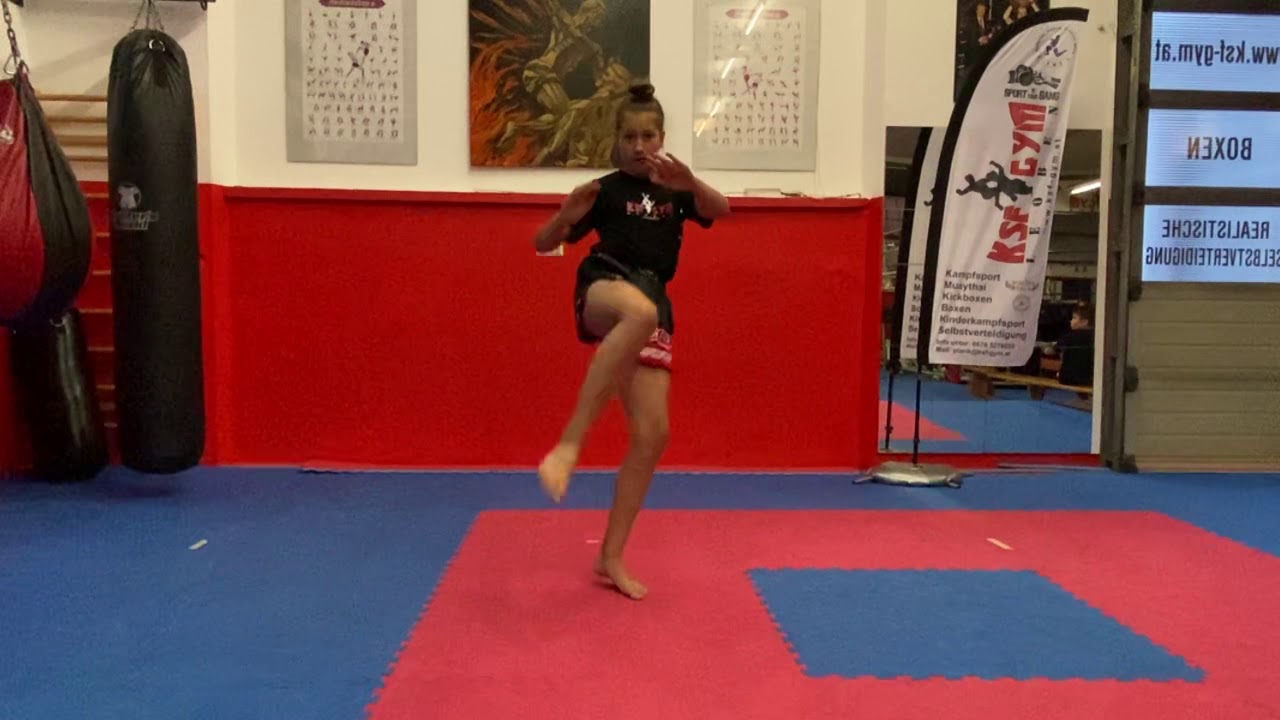 Shadow Box (AUT) Vanessa Neubauer - J 12 Female Youth - YouTube