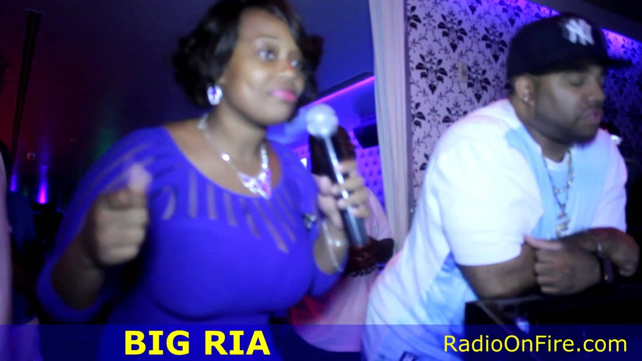 Big Ria: Hey You Knuckleheads (Live) 2014 - YouTube