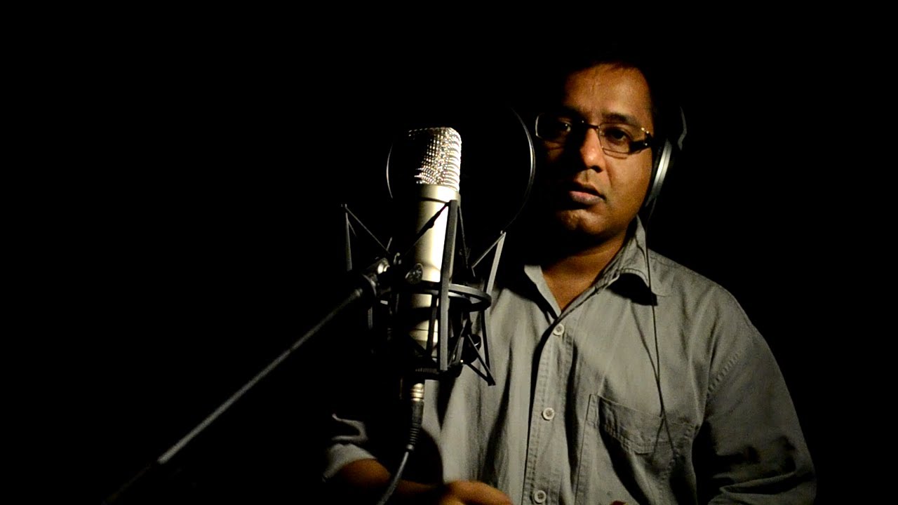 O Alor Pathojatri :: Sumanta Basu on the Harmonica - YouTube