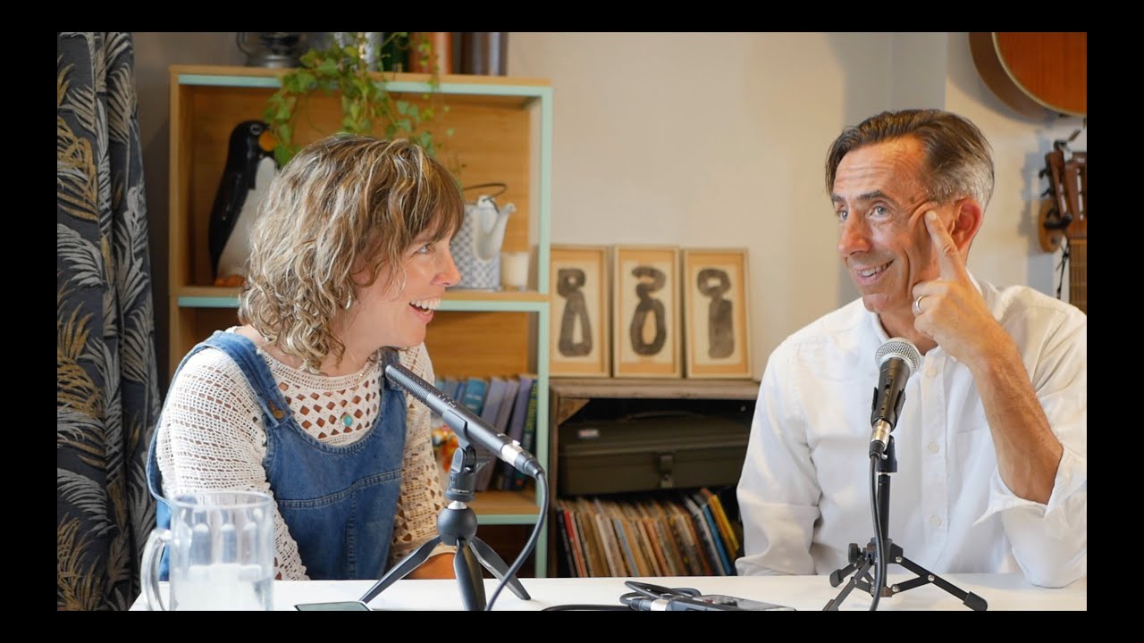 The Sarah and Mark show! - YouTube