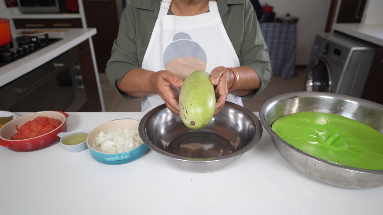 Making lamb (mutton) curry and loki or calabash - another delicious ...