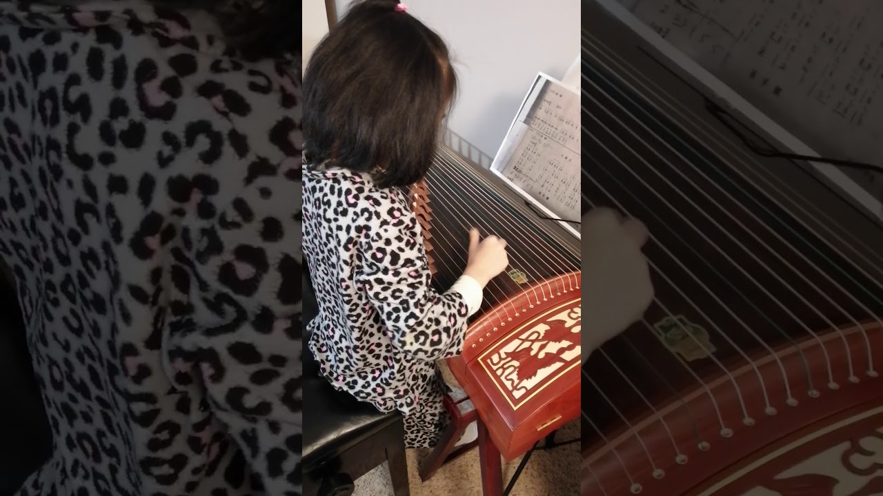 Throwing the handkerchief😊 - YouTube