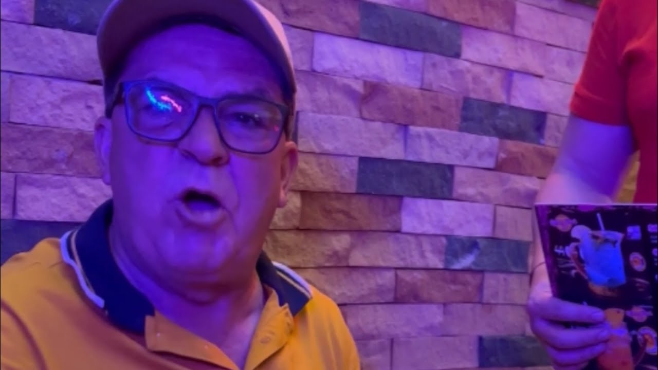 Usted paga la cuenta - YouTube