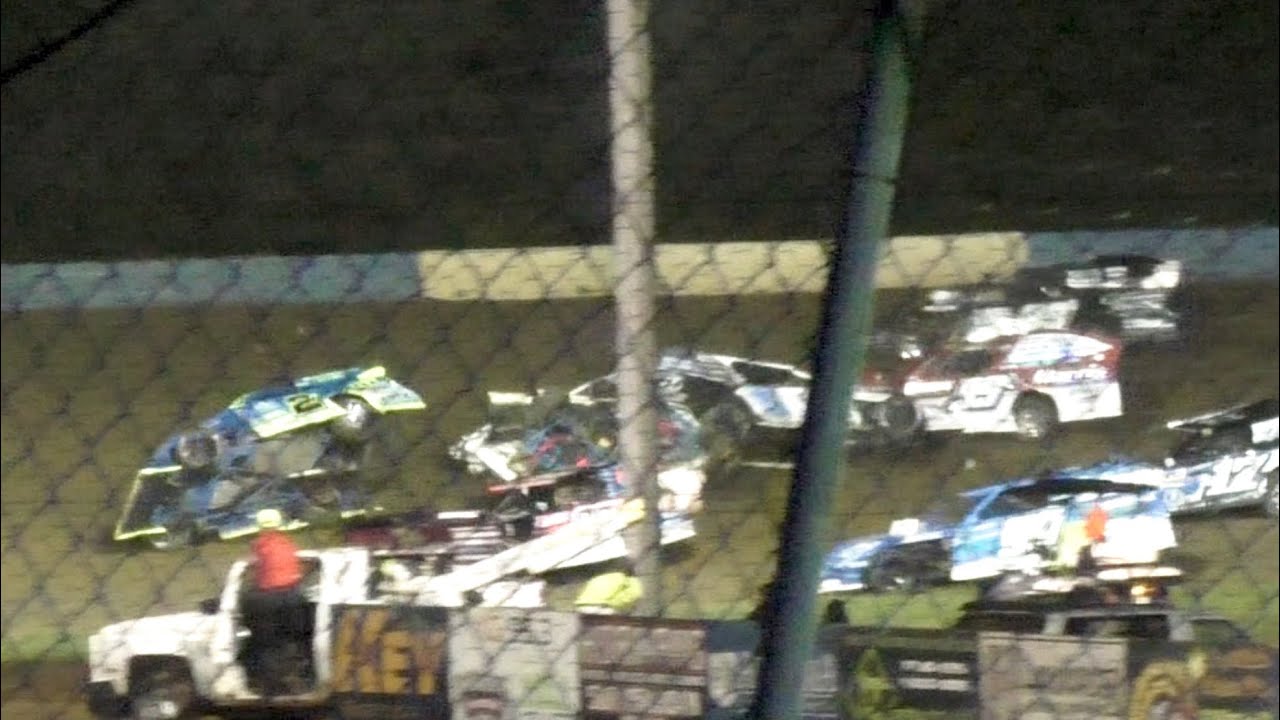 Tanner Mullens Rollover @ Mississippi Thunder Speedway 6/1/2024 - YouTube