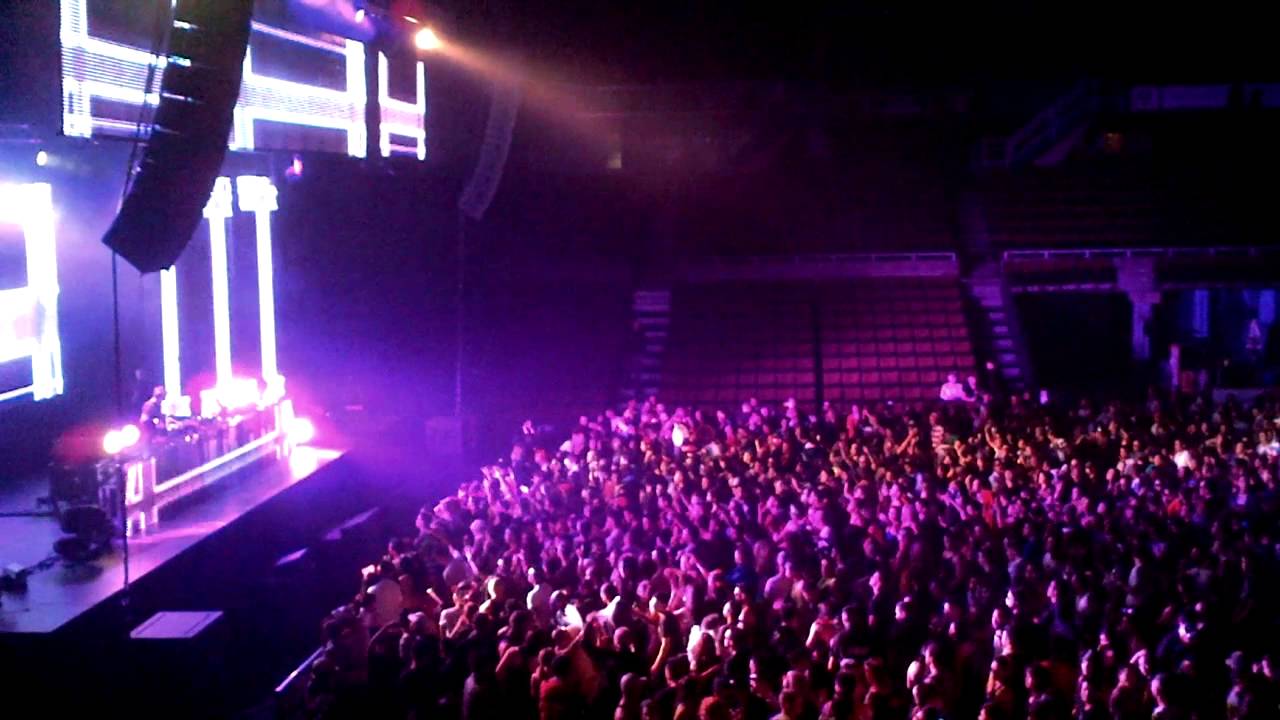 Dooms night 2012 @ Pacific Coliseum part4 HD - YouTube