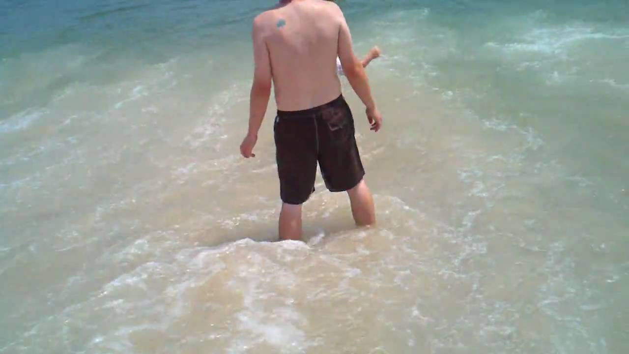 Wave Wipeout! - YouTube