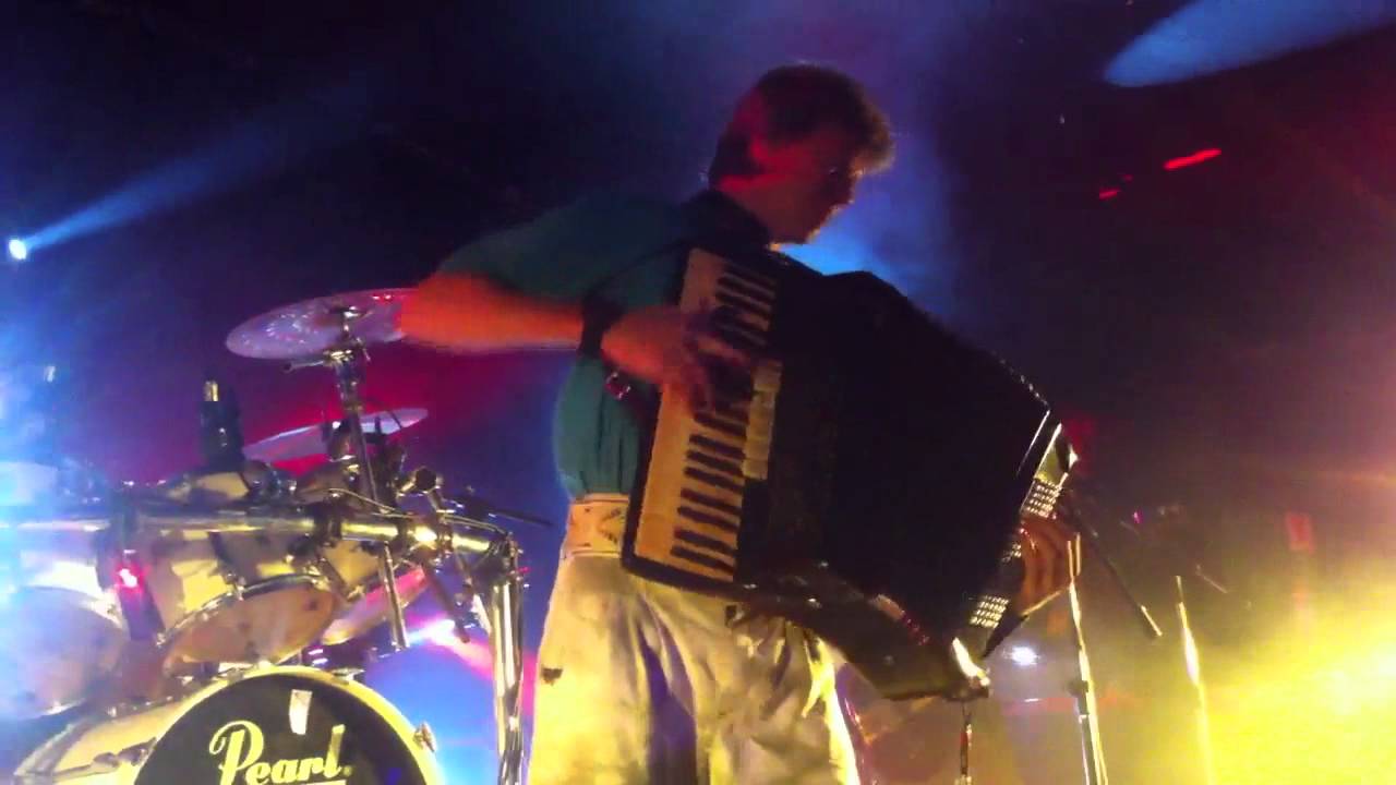 Km 11 - Daniel Hack - Os Serranoa - YouTube