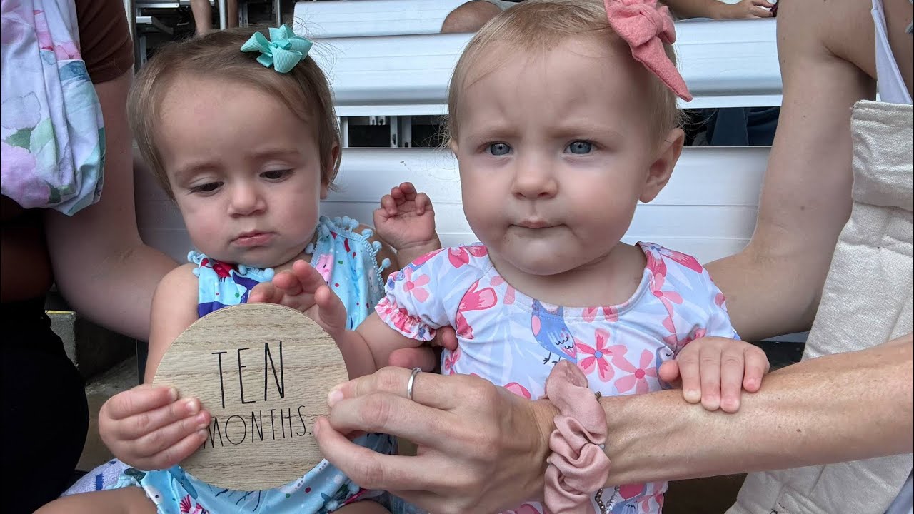 10 months old girls at SeaWorld Orlando 5/30/25 - YouTube