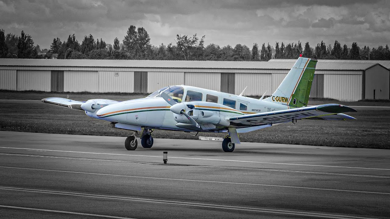 Piper Seneca Takeoff - YouTube