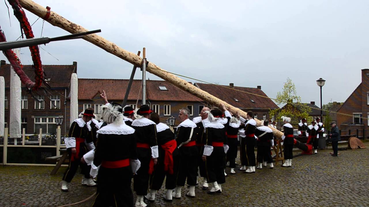 Meiboom plaatsen (3) - YouTube