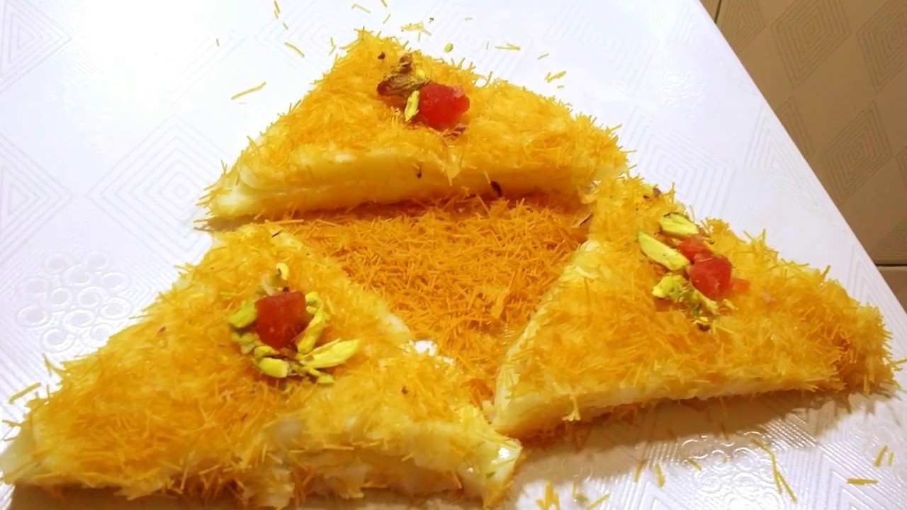 Sevai Triangle Sweet Milk Pudding Recipe || Milk Sweet Recipes ...