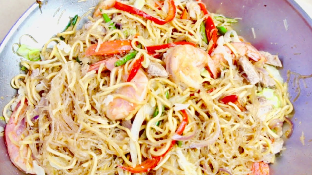HOW TO MAKE BAM-E | PANCIT CANTON AND SOTANGHON - YouTube