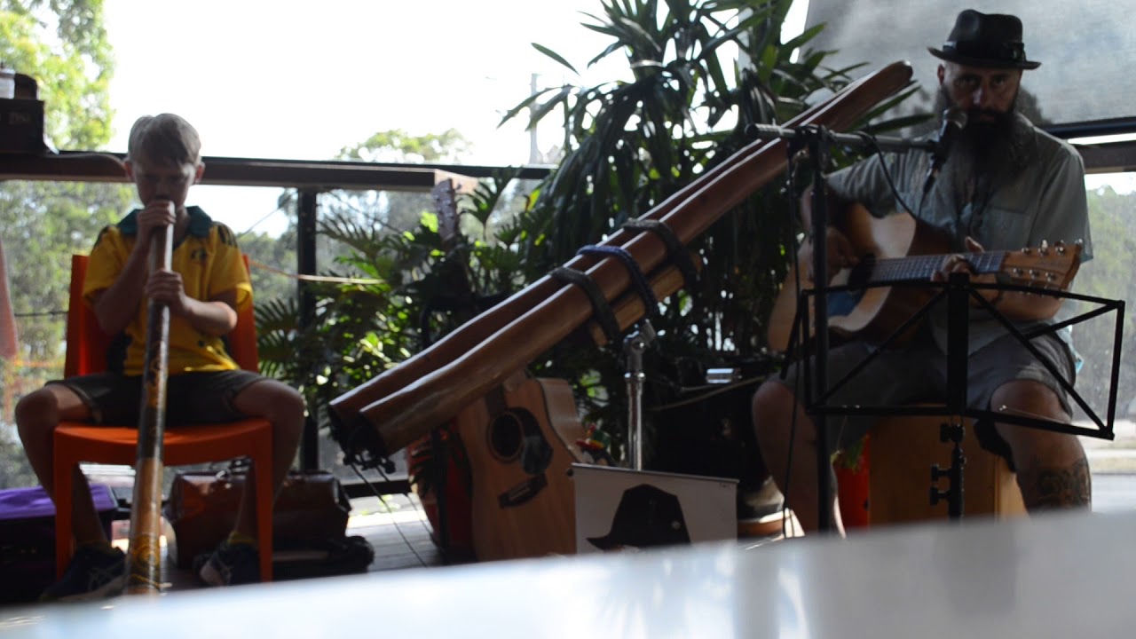 Archie in Paradise with Craig Atkins - YouTube