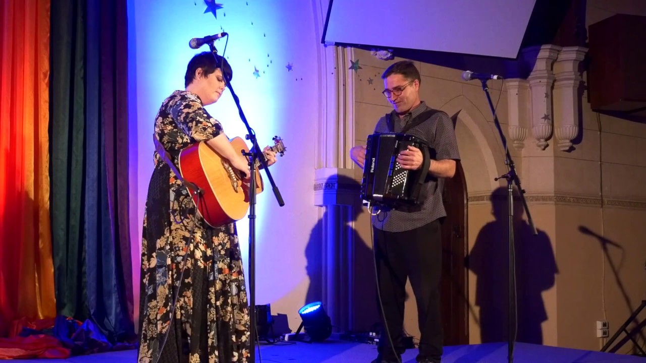 Tara Carragher & Richard Coates - Wicked World - YouTube