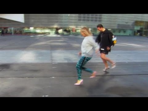 Chantal en Fred doen een hakkenrace - CHANTAL BLIJFT SLAPEN