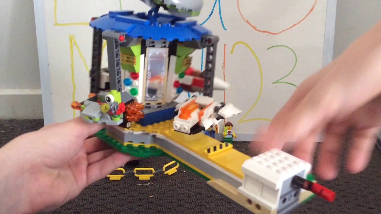 Reviewing Lego Creator 3 In 1 Fairground Carousel set 31095 - YouTube