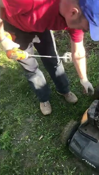 Как завести газонокосилку если не работает стартер😂 - YouTube