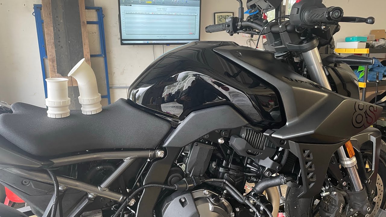 Suzuki GSX8S / GSX8R TST velocity stacks with M4 exhaust testing/tuning ...