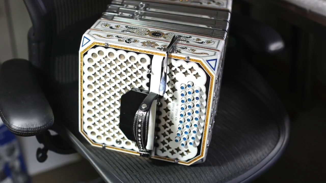 Happy Memorial Day - At The Dance Polka (Czech vocals) - Leonard Becwar ...