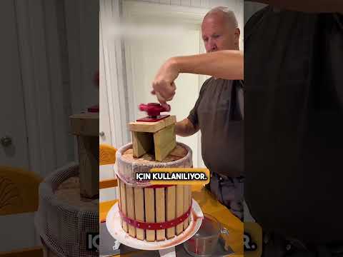 Üzümlerin Nasıl Şaraba Dönüştüğünü İzleyin! #shorts