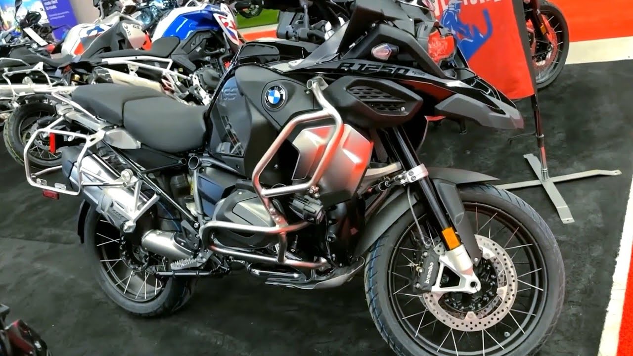 2025 BMW R1250 Triple Black - Walkaround - YouTube