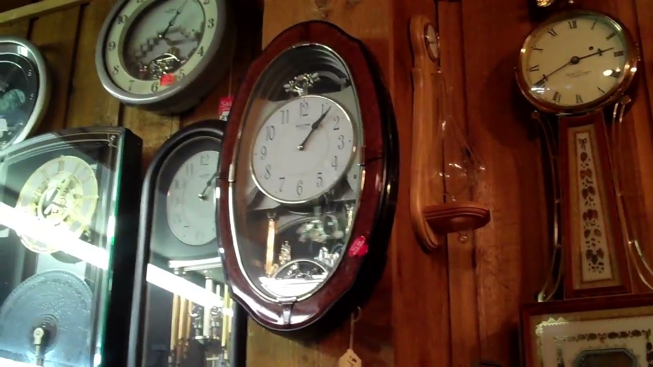 "DWS Carriage" Rhythm Musical Motion Clock 4MH746-R23 - YouTube