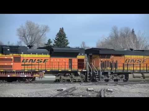 BNSF 9306 and 8074 west bound entering Glendive yard - YouTube