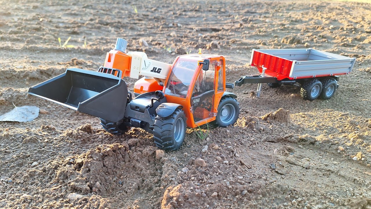 Bruder Stop-Motion: JLG Loading Dirt & Getting Stuck! - YouTube